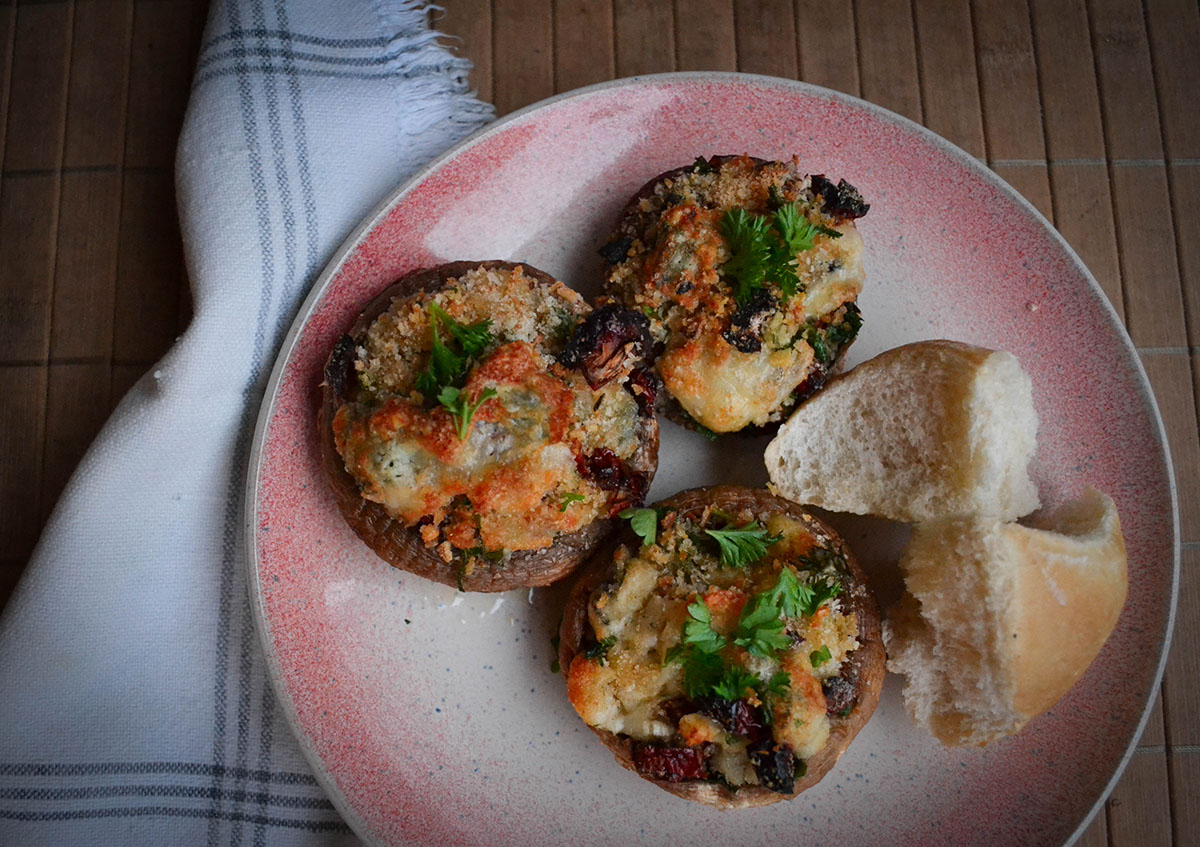 Olaszos töltött gomba egyenesen a grillről | Marie Claire