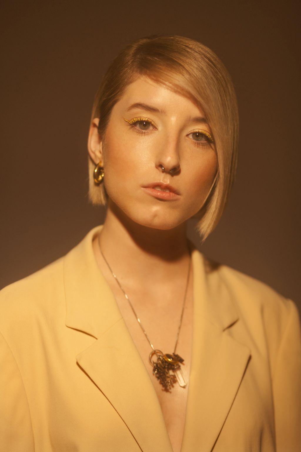 Letisztult esküvői editoriallal inspirál a magyar sminkes-fodrász duó ...