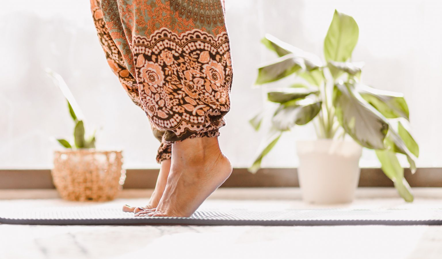 Hogyan és mit mozogjunk lábfájással? | Marie Claire