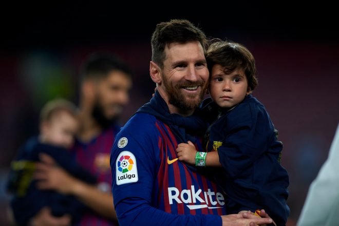 Lionel Messi felesége istennőként jelent meg családjával