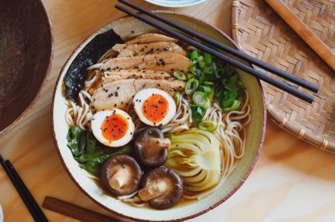 A legfinomabb ramen leves, egyszerűen és gyorsan | Marie Claire