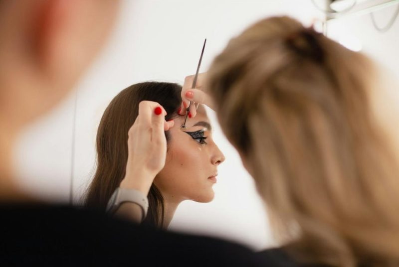 Páll Adrienn smink tippek: így húzd idén a tusvonalad