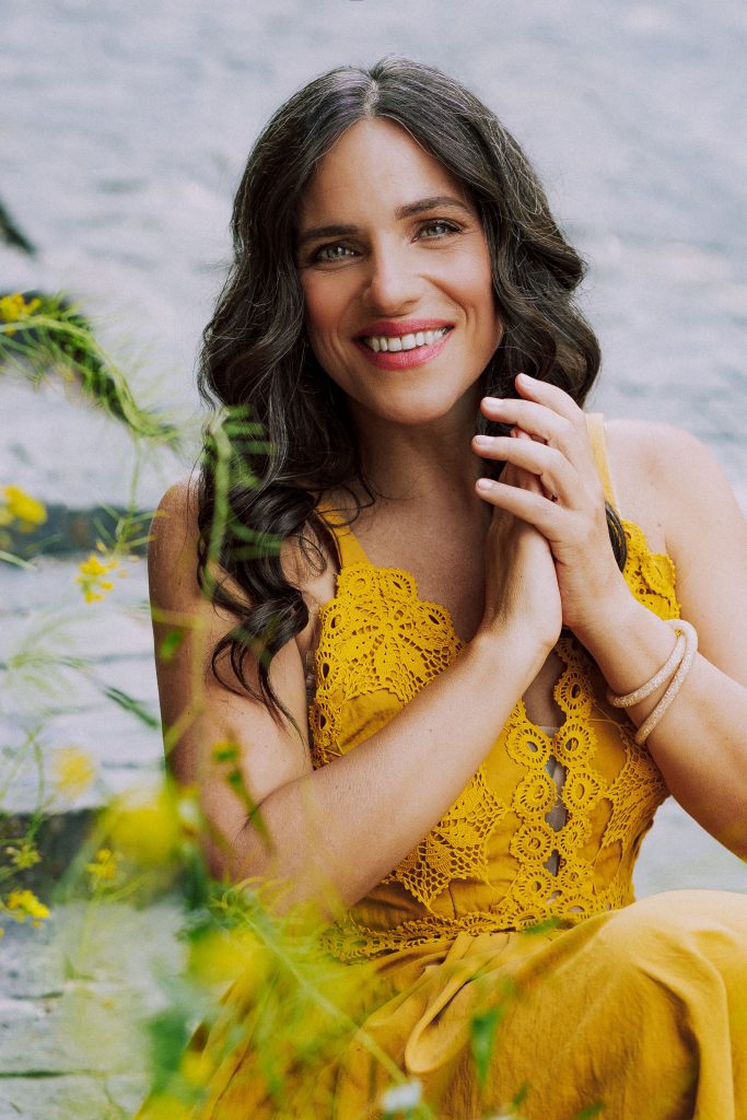 Palya Bea: „Szeretés van a babadalaimban" | Marie Claire