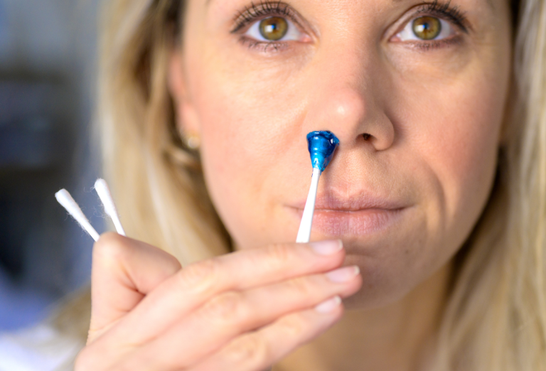 Mi a jobb? Gyantázni vagy vágni az orrszőrünket?