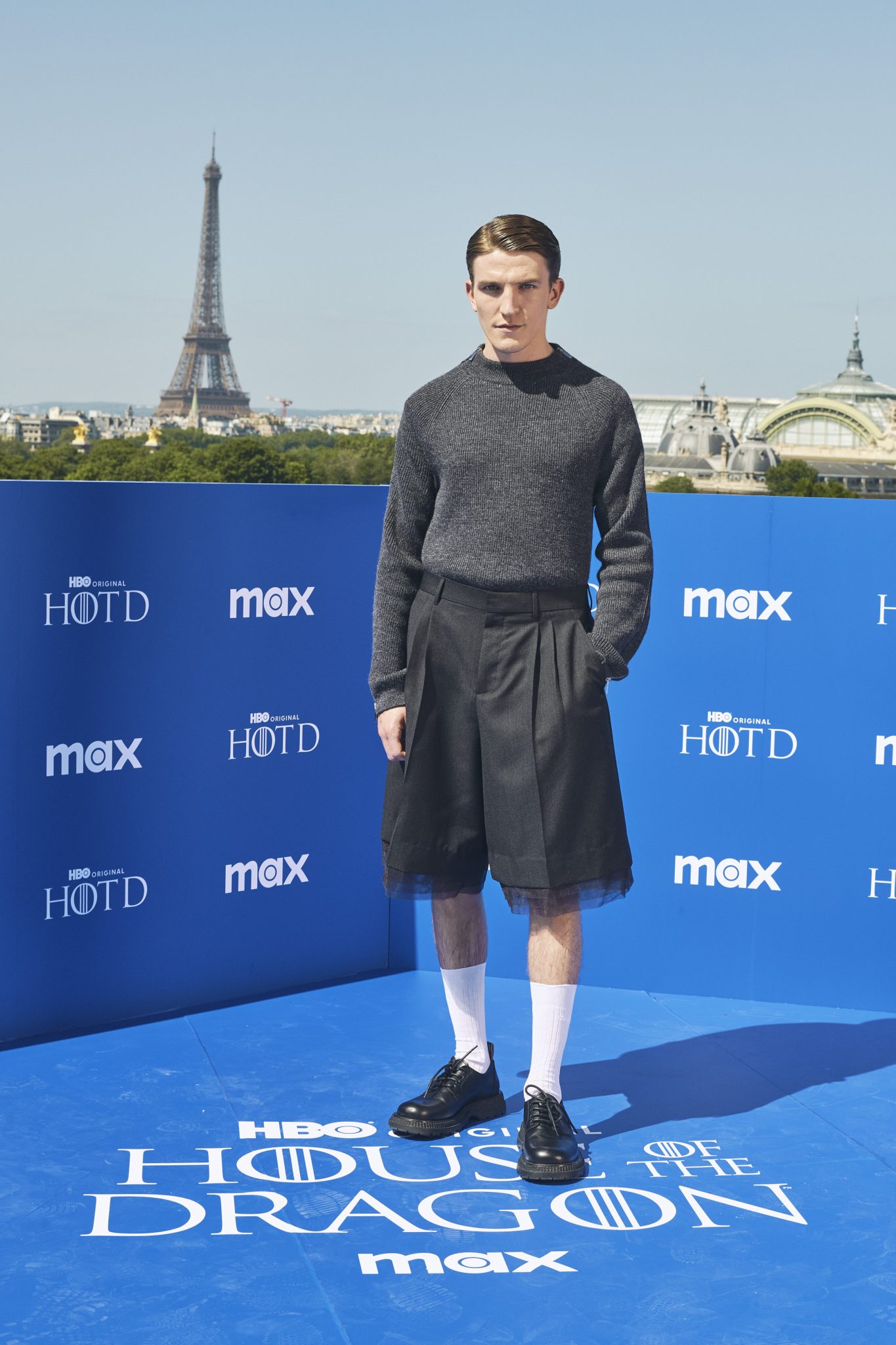 Interjú Ewan Mitchell-lel a Sárkányok háza Aemond hercegével