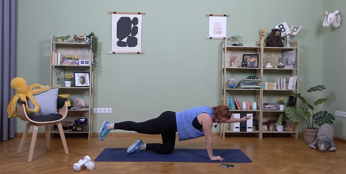 Kádár-Papp Nóra, a Gyerünk, anyukám tornás oldal alapítója