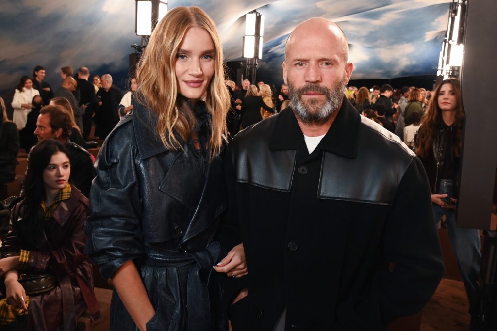 Jason Statham felbukkant a londoni divathéten | Marie Claire