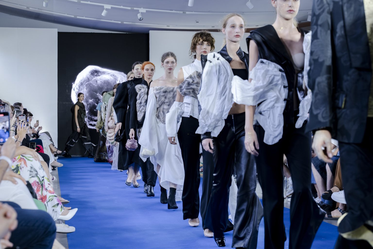 Future is Fashion: Németh Veronika divat- és textiltervező